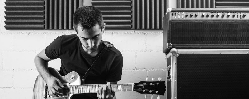 8 Best Guitar Amps For Rock Music (Reviewed)